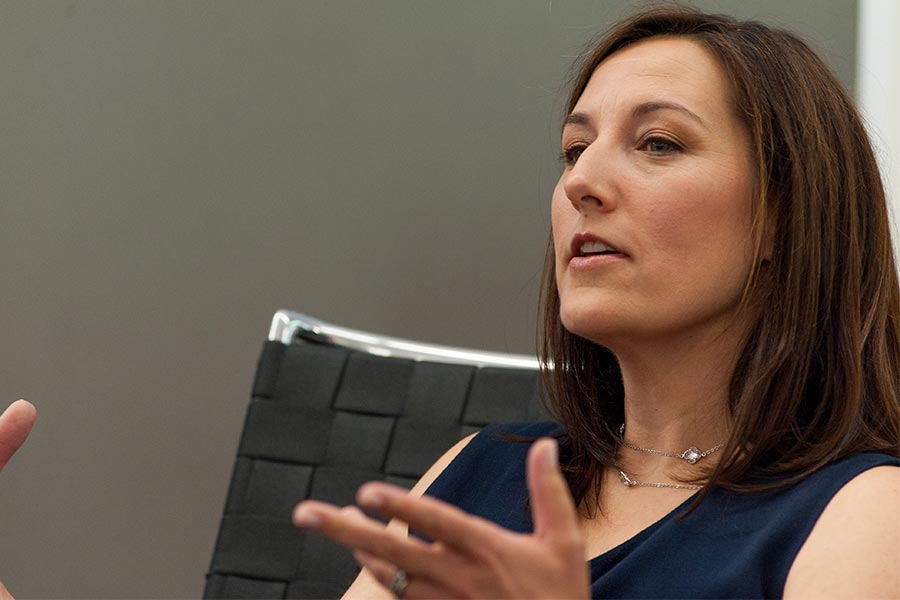 Facebook's VP People reveals how she manages Millennials & performance ...