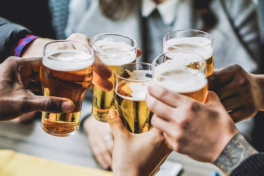 Pop-up recruitment pub opens its doors to jobseekers | | HR Grapevine ...