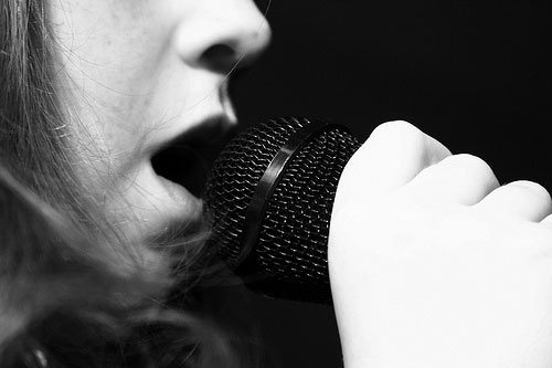 Singing at work: Delight or distraction? | | HR Grapevine | News