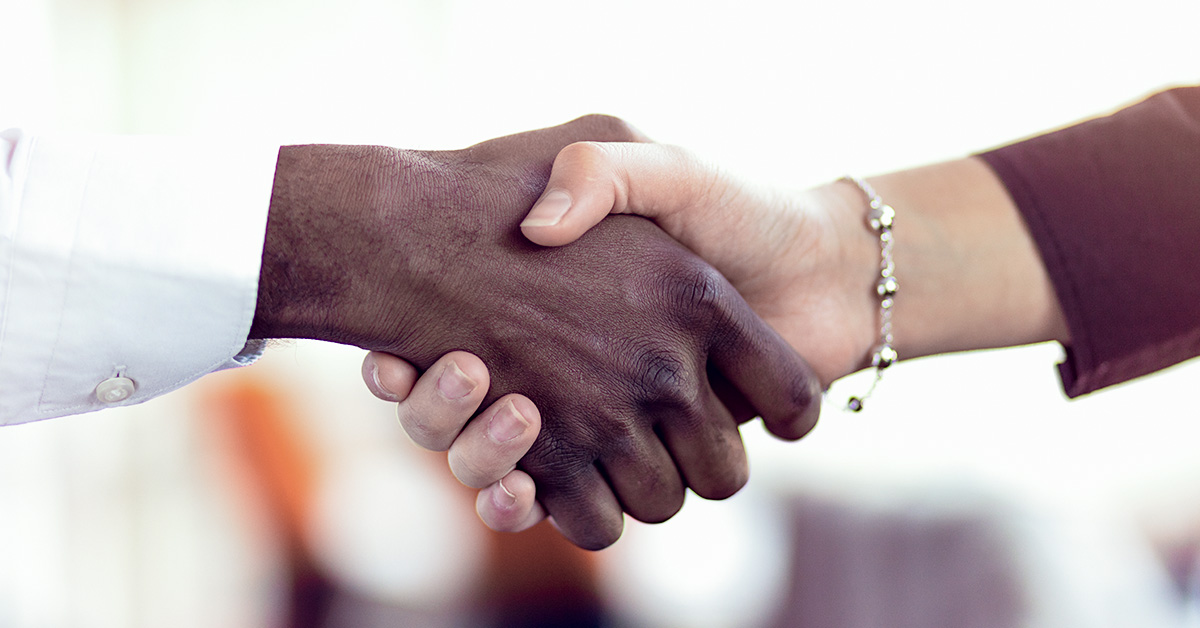 Here's how you navigate the cultural differences between overseas ...