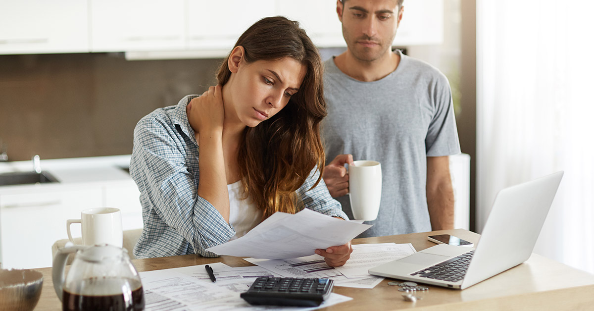 1 in 8 staff 'not paid enough' to cover food & bills, report finds ...