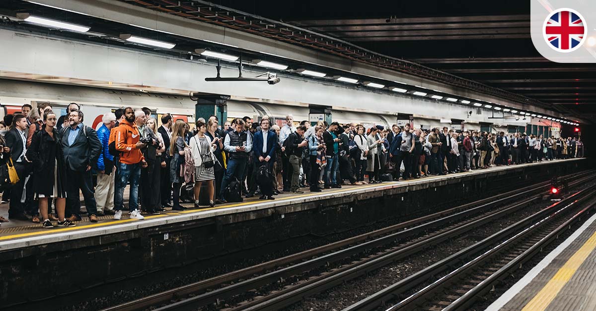 Long distance commuting by rail doubles in hybrid working era ...