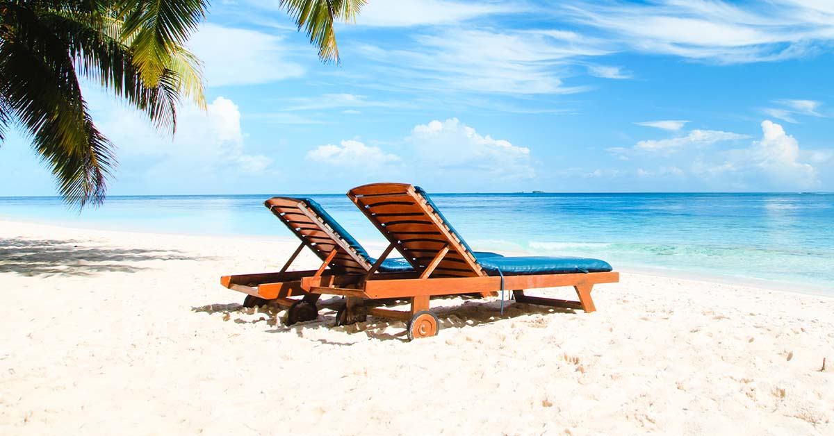 Worker sacked after running into boss on 'unauthorised' holiday... then ...