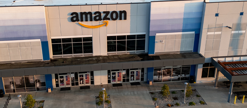 Amazon plans 250,000 holiday hires in sluggish retail sector ...