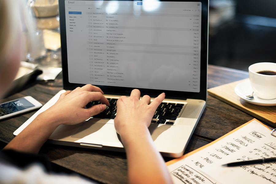 The worst workplace emails you can send | | HR Grapevine | Feature