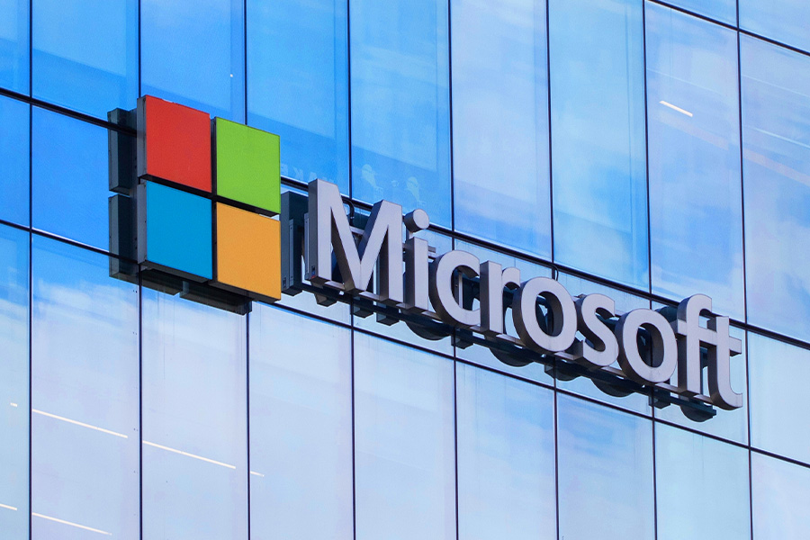 Microsoft confirms phased back to office mandate | Compensation ...