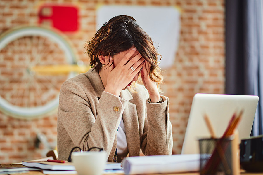 Are women afraid of being 'workplace imposters'? | Learning ...